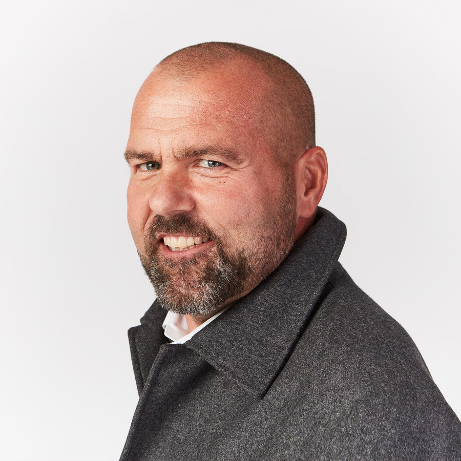 Standing Coat Magnetic Closure – IZ Adaptive